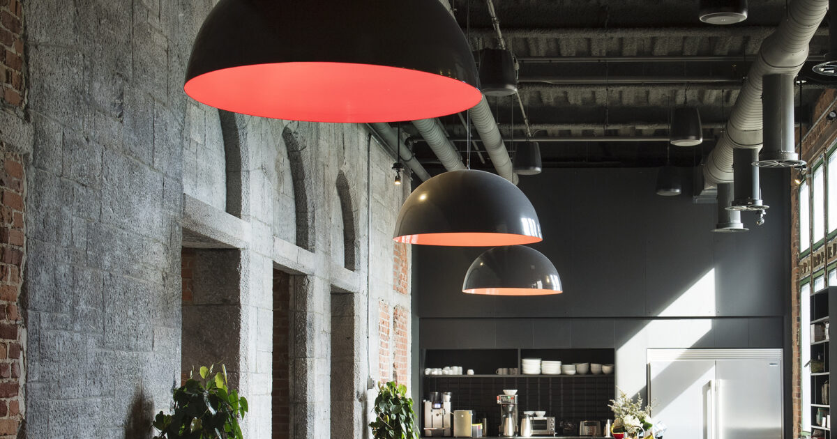 Lightspeed HQ | Luminaire Authentik